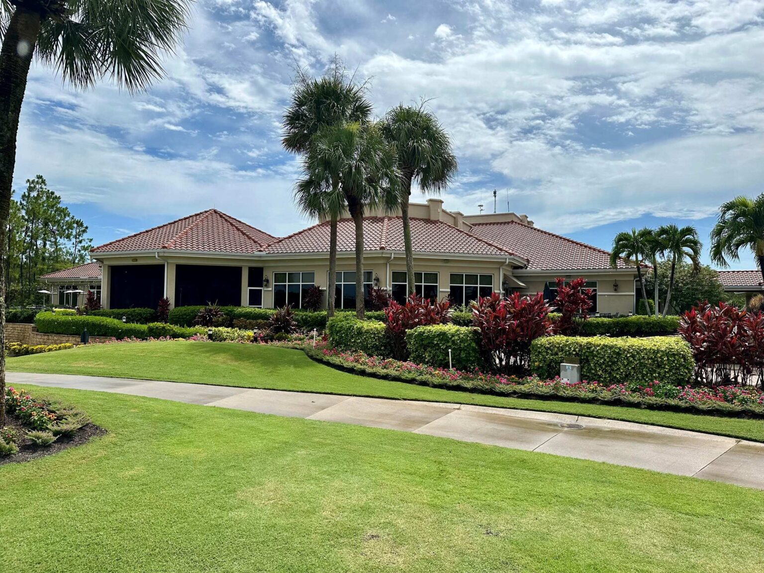 Vanderbilt Country Club - Naples Golf Homes | Naples Golf Guy