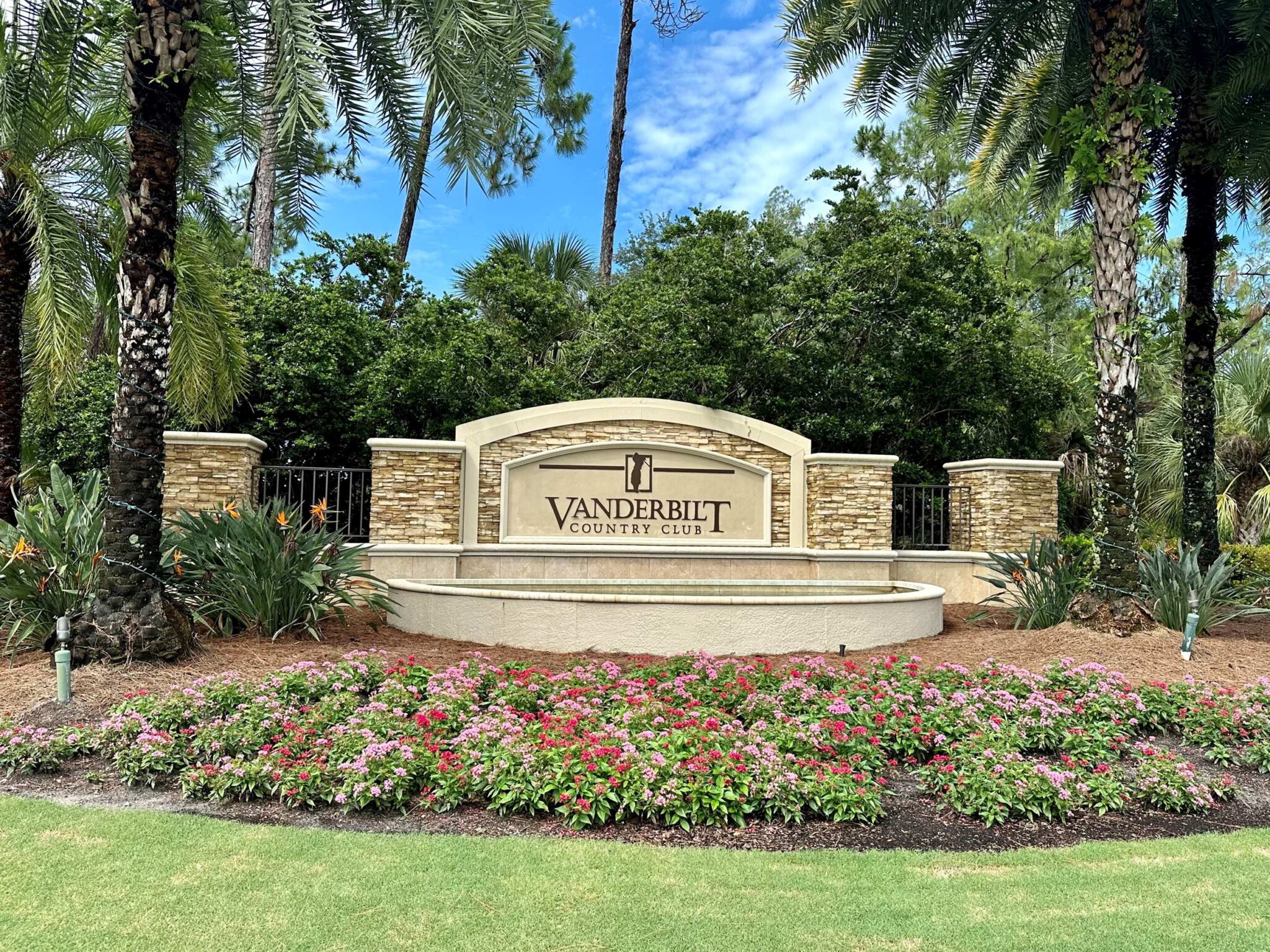 Vanderbilt Country Club - Naples Golf Homes | Naples Golf Guy