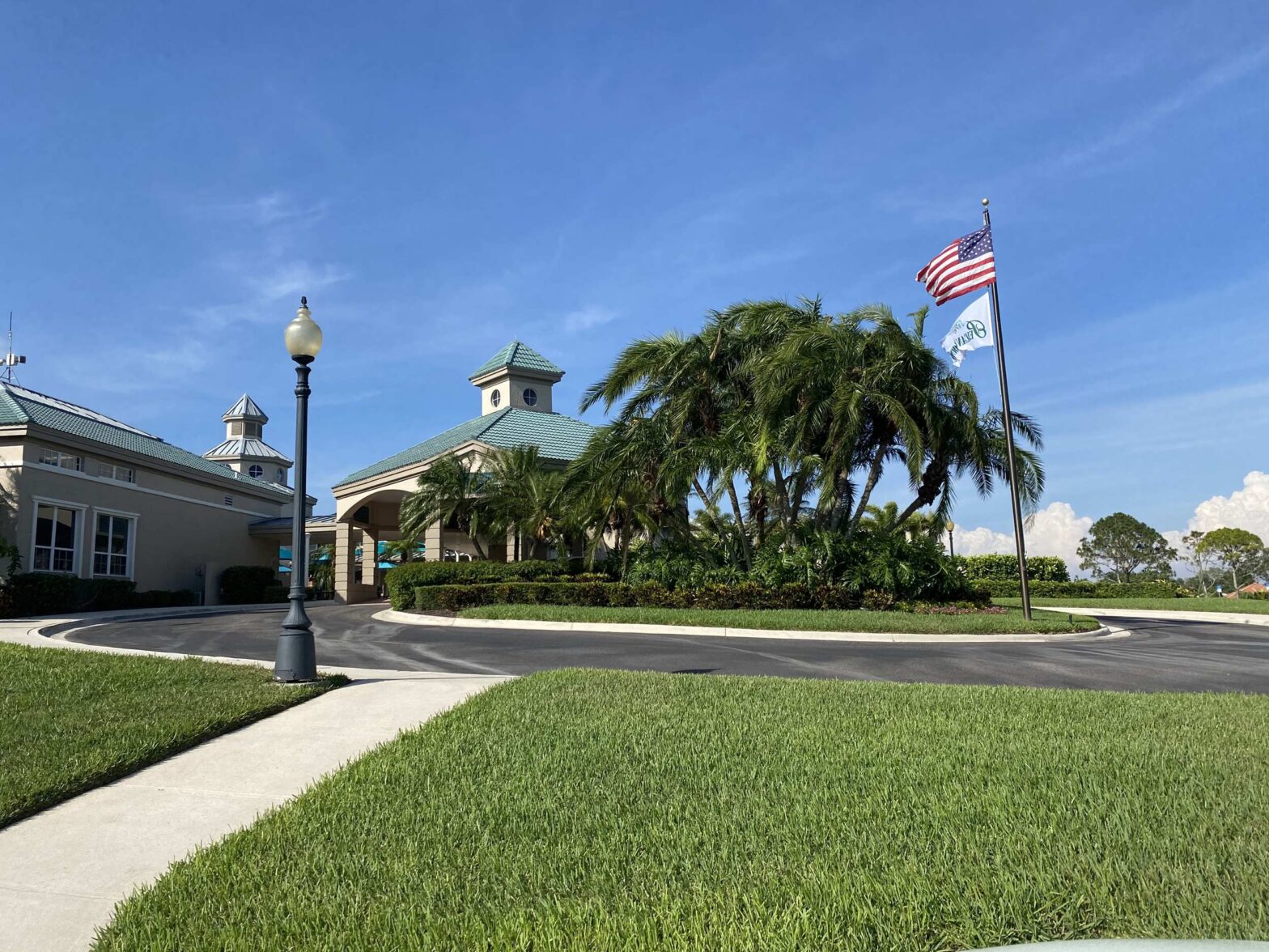 Pelican Pointe Golf Club - Naples Golf Homes | Naples Golf Guy