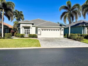 Legends Golf and Country Club - Naples Golf Homes | Naples Golf Guy