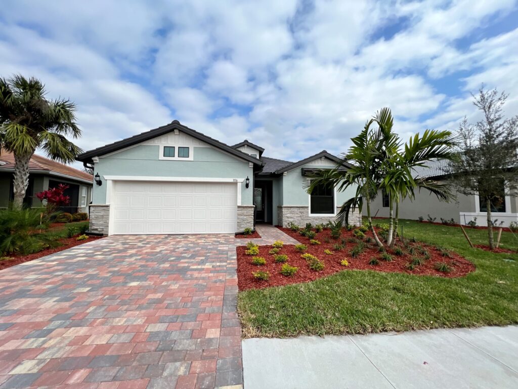 River Hall Country Club - Naples Golf Homes | Naples Golf Guy